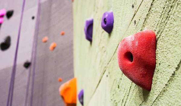Classes – Introduction To Indoor Climbing – CIRQUE CLIMBING GYM