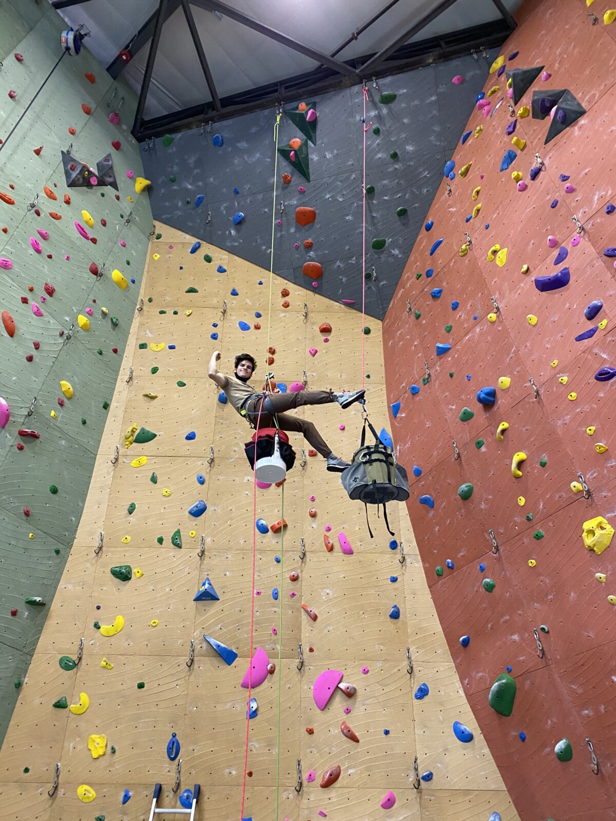 About Us – CIRQUE CLIMBING GYM